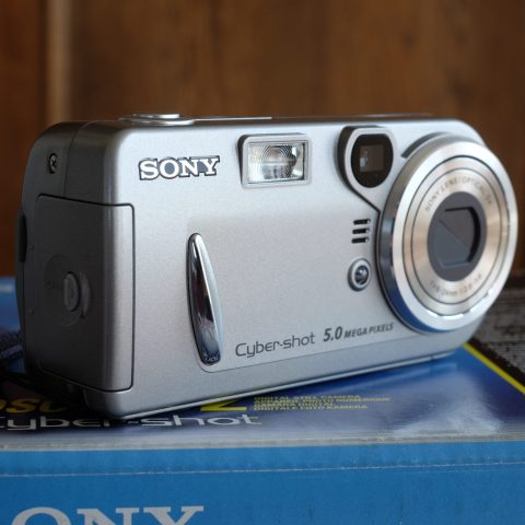 Digicam Love / Vintage Digital Camera